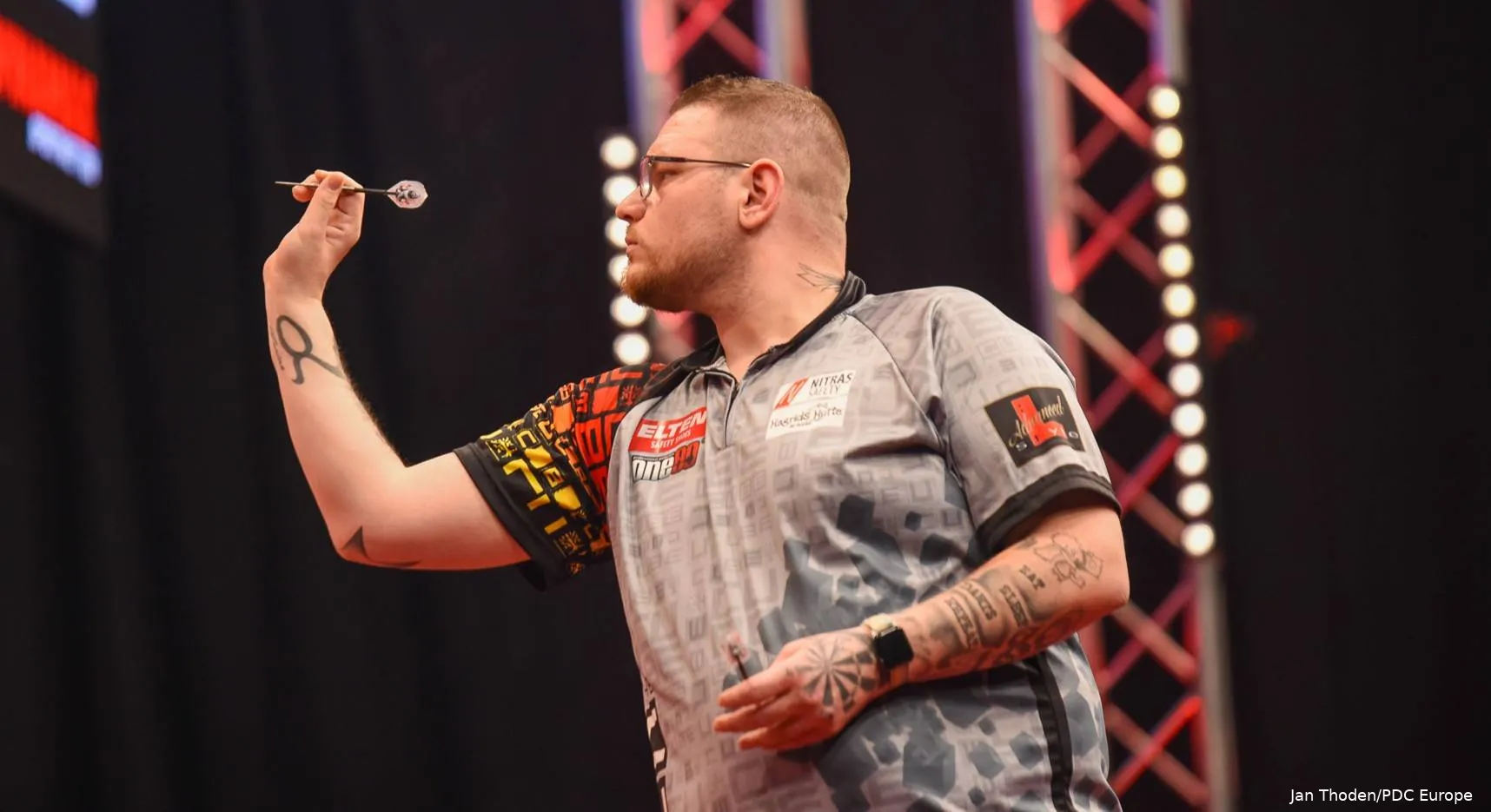 Mit Herzklopfen auf der Bühne – René Eidams und das Pulsexperiment beim German Darts Grand Prix ...